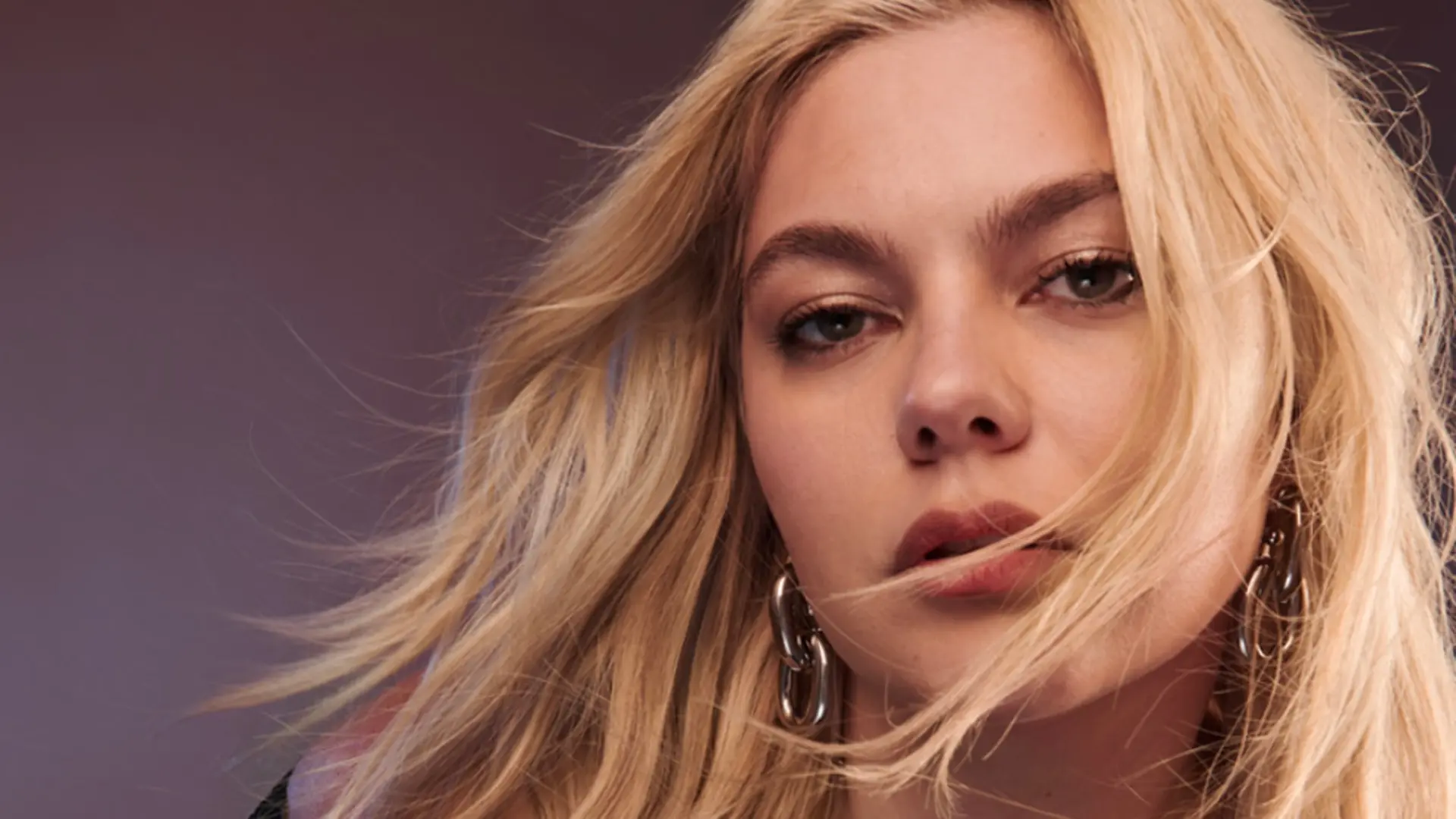 Frankreich: Louane - "Maman" | offizielles Musikvideo | eurovision.de