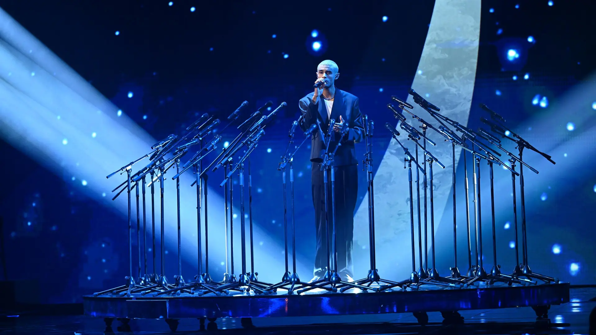 JALN - "Weg von dir" (Halbfinale Chefsache ESC 2025) | eurovision.de