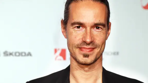 Interview zum Rücktritt von Andreas Kümmert | eurovision.de